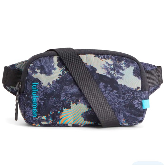 lululemon athletica | Bags | Rarelululemon Psychedelic Toile Peri ...